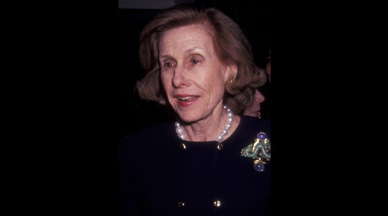 Anne Cox Chambers, part of Cox family, dies at age 100 – KIRO 7 News ...