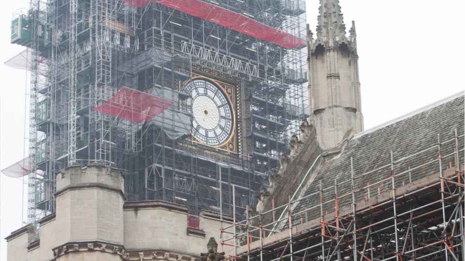 WWII Nazi bomb damage seen on Big Ben’s tower during renovations – WSB ...