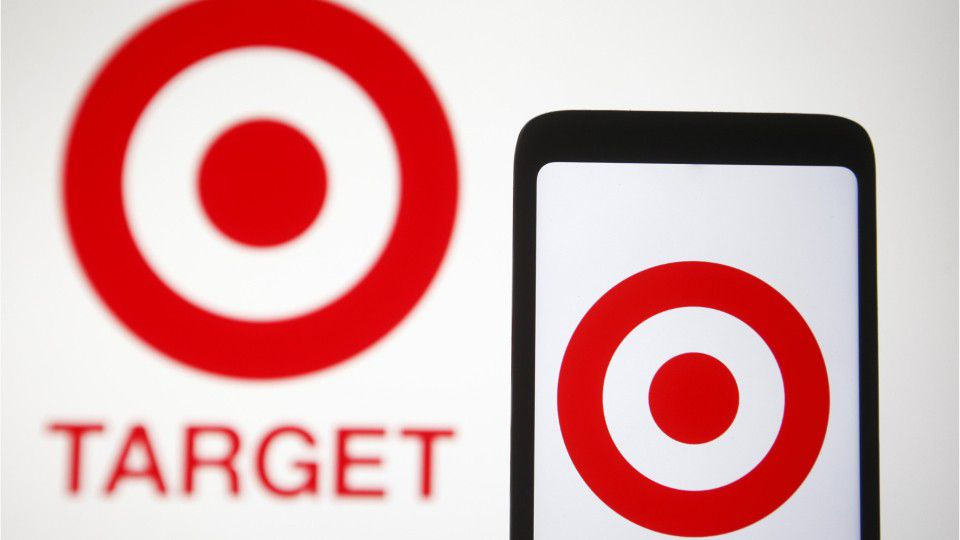 Target to open mini Apple shops in select locations – WSB-TV Channel 2 ...
