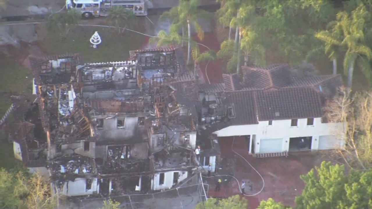 Video: Former U.S. representative’s home destroyed in fire near ...