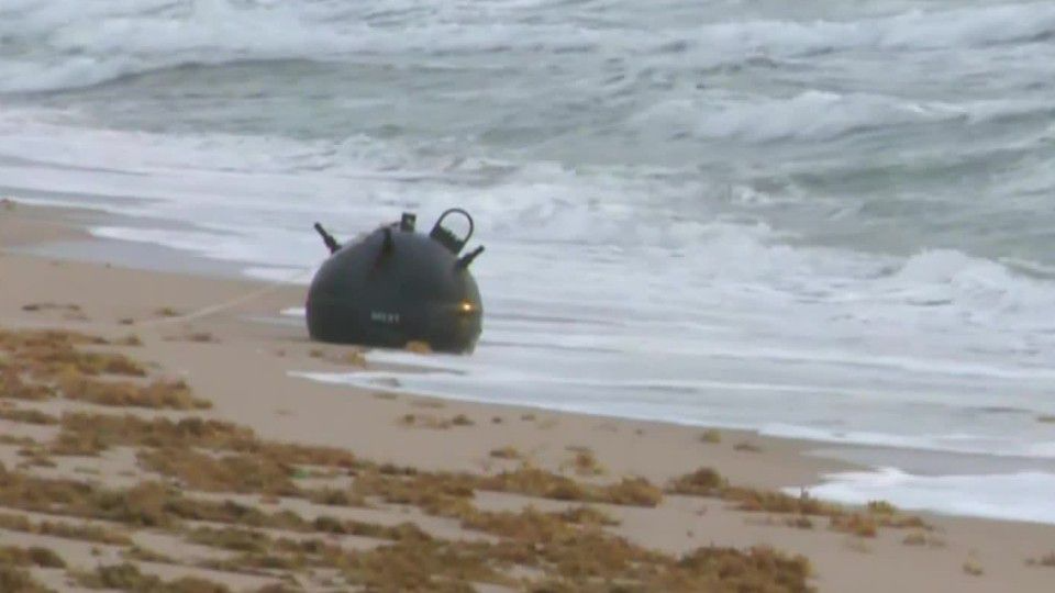 Naval mine washes ashore on South Florida beach – Action News Jax