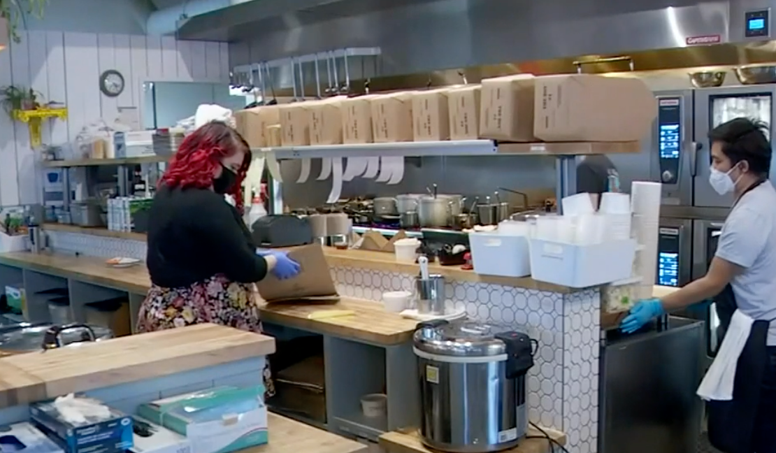 Local businesses that are hiring struggle to fill jobs – WSOC TV