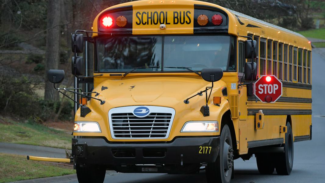30 extra minutes? Local district plans to extend school day next year ...