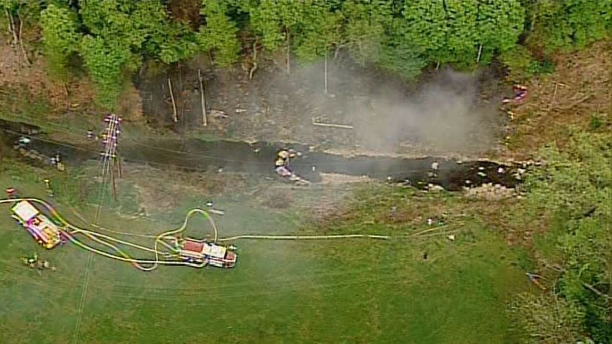 Brush fire in Shaler brings down power lines – WPXI