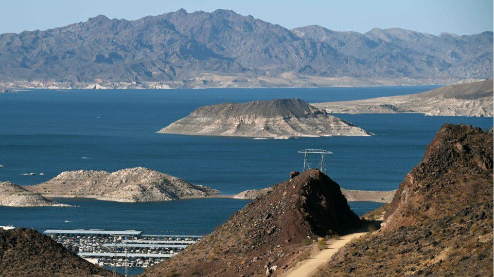 Hoover Dam’s Lake Mead hits record low water level – WSB-TV Channel 2 ...