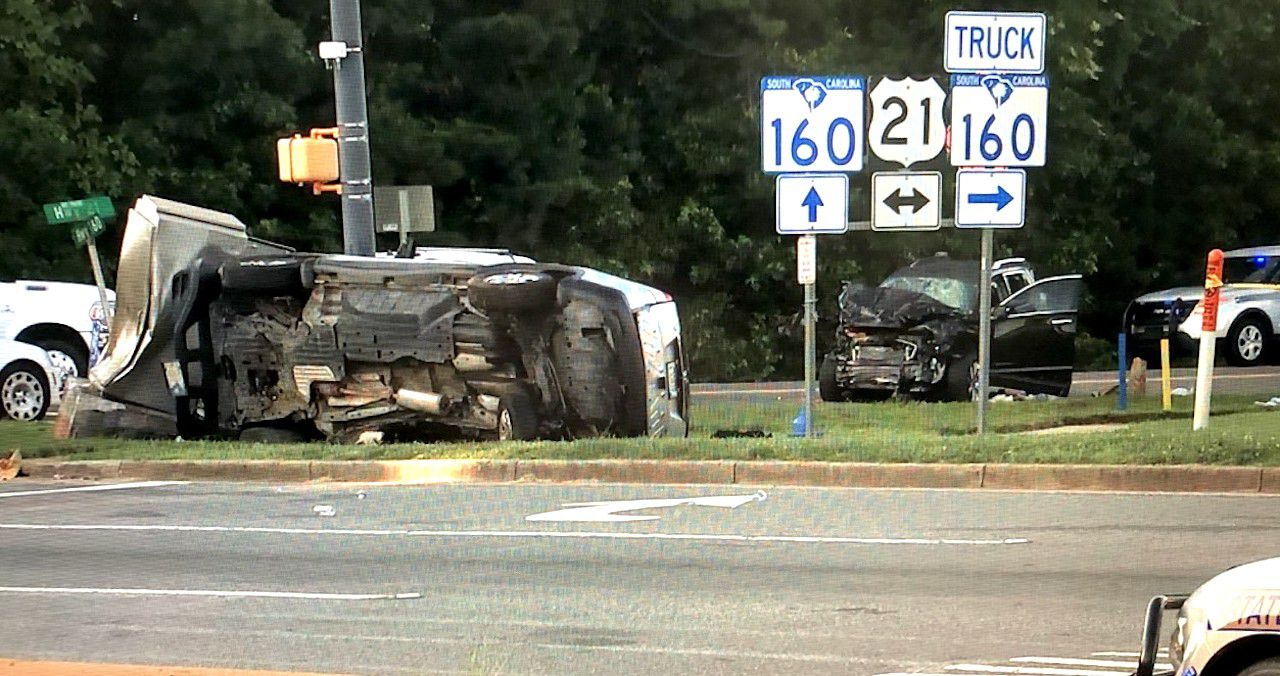 Police chase out of Charlotte ends in serious crash in Fort Mill ...