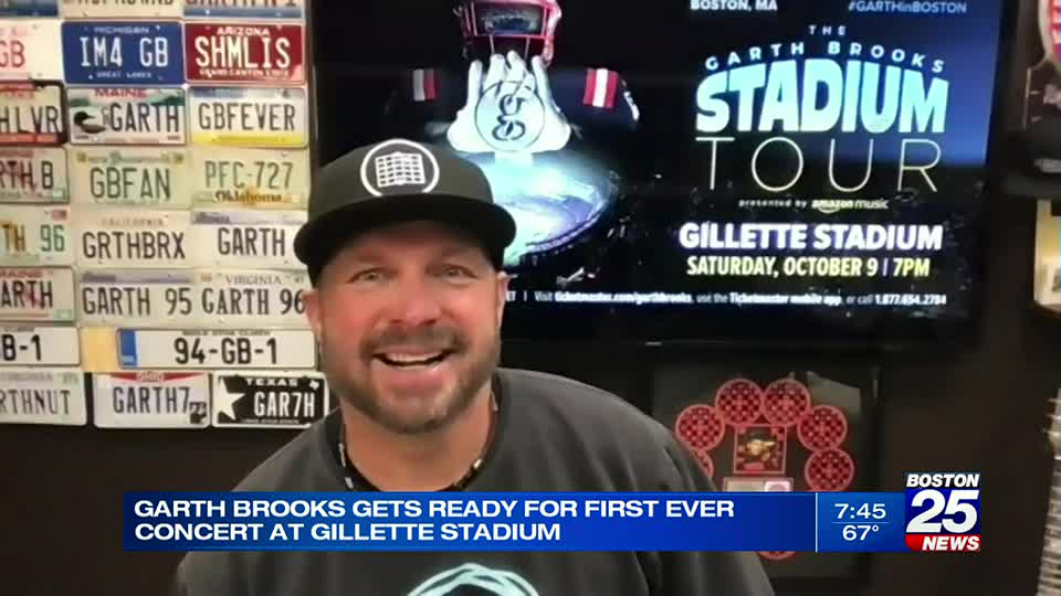Garth Brooks gets ready for first-ever concert at Gillette Stadium ...