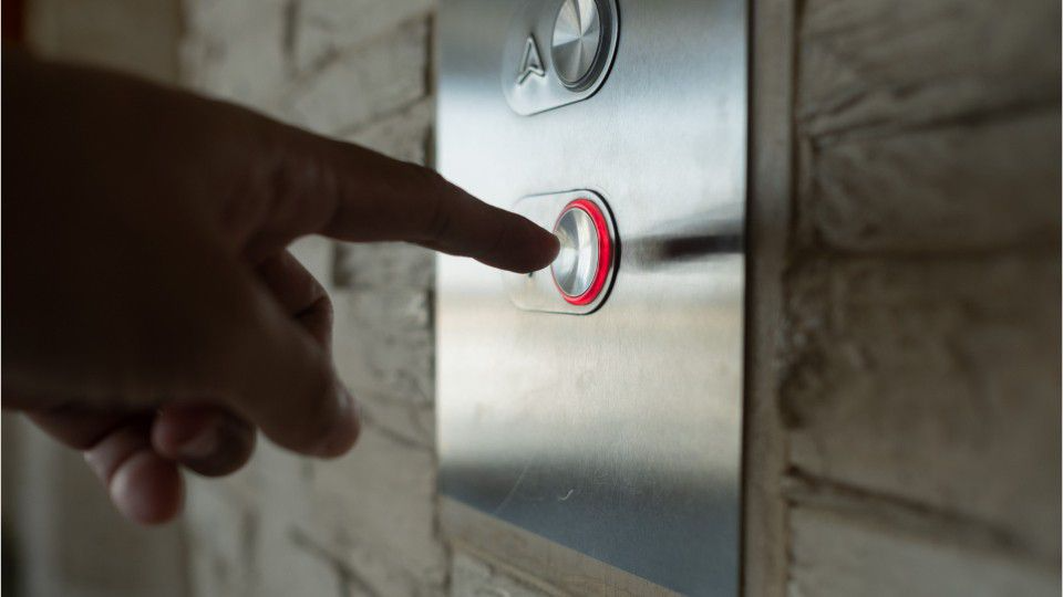 Elevator traps teen, killing him – Boston 25 News