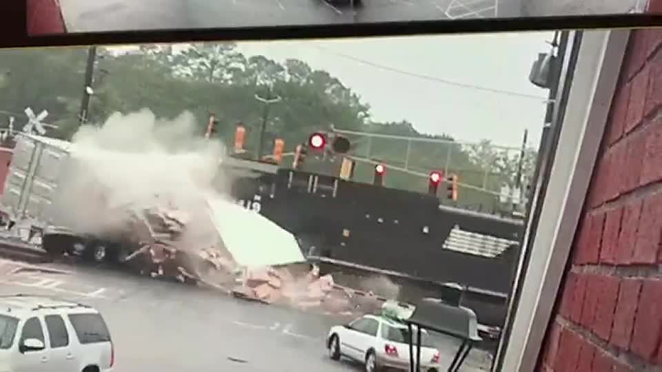 VIDEO: Train smashes into truck stuck on the tracks in Georgia – 95.5 WSB