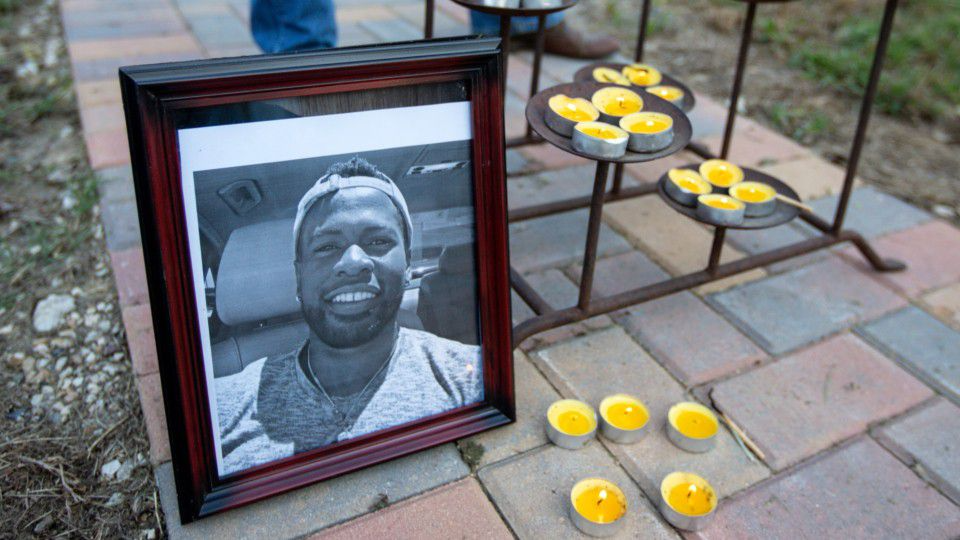 Affidavit: Jonathan Price offered Texas officer handshake, asked how he ...