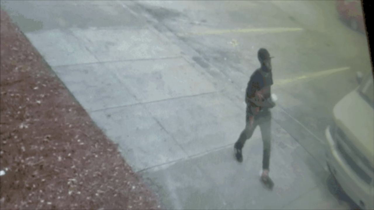 Man jumped into cars with strangers, made them drive to ATM, robbed ...