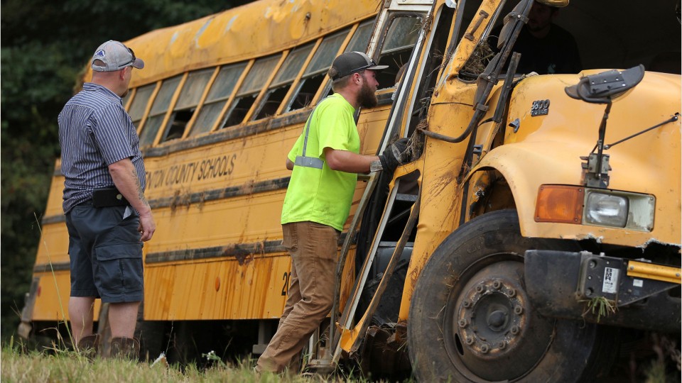 Driver killed, several children injured in Mississippi school bus crash