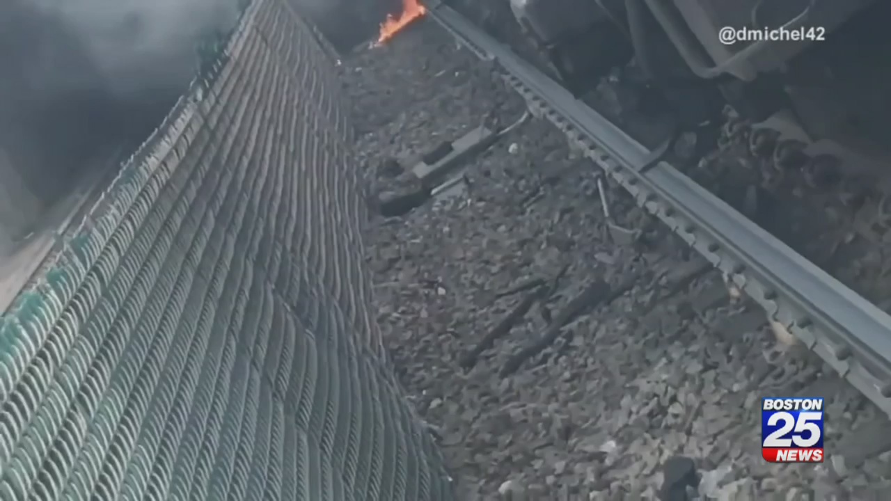 Section of Orange Line service suspended for hours due to track fire