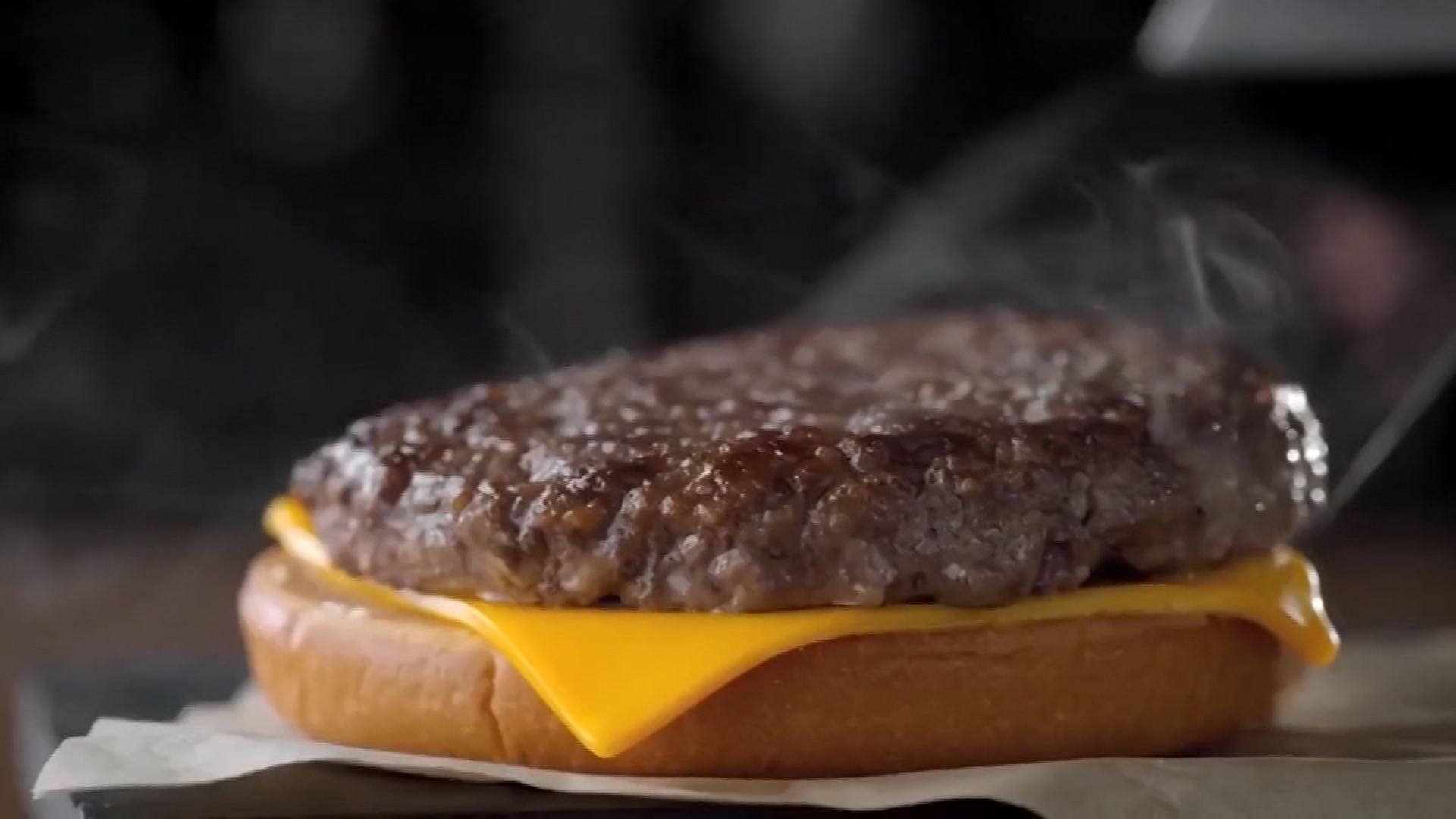 McDonald's sales boom after switch to fresh beef patties – WPXI