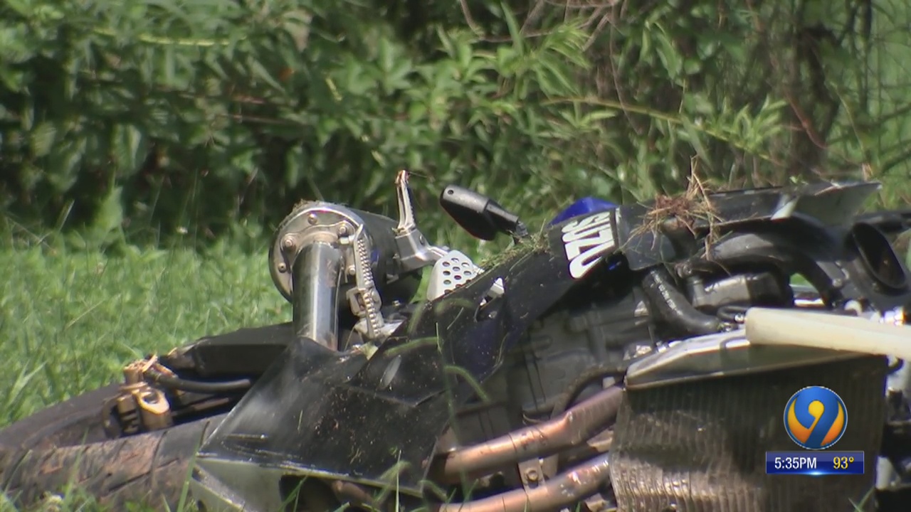 Man flown to hospital after crashing motorcycle during high-speed chase ...