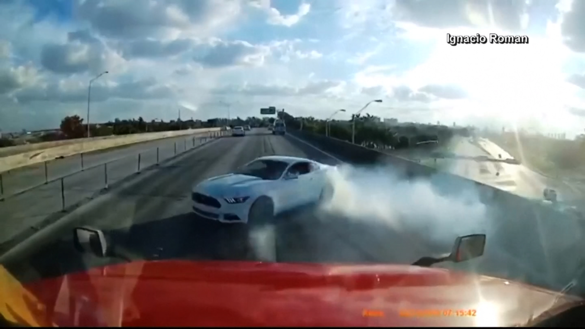 Mustang commits hit-and-run on semi after 360 spin on highway – WPXI