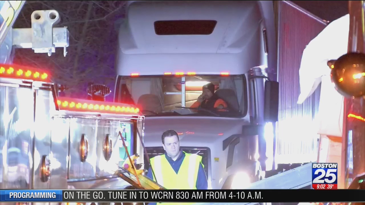 UPS truck crash litters 495 with packages in Chelmsford