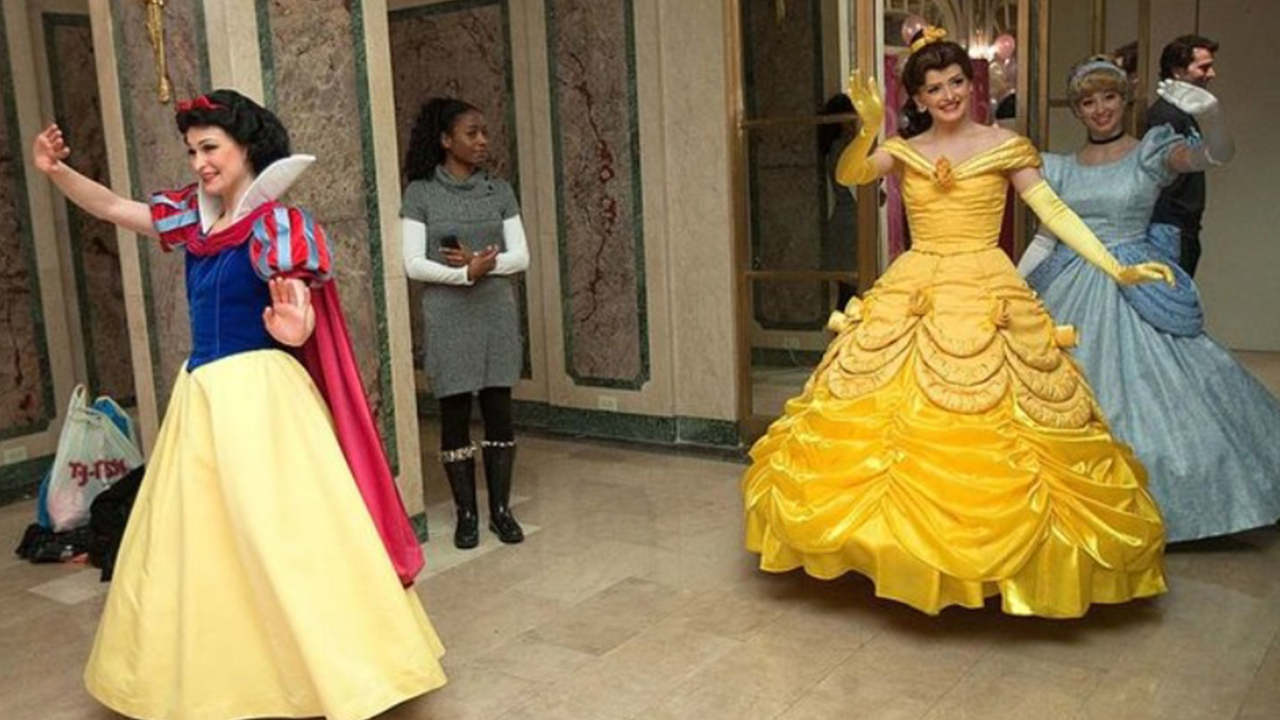 British couple offering $53,000 for nanny to dress up like Disney ...