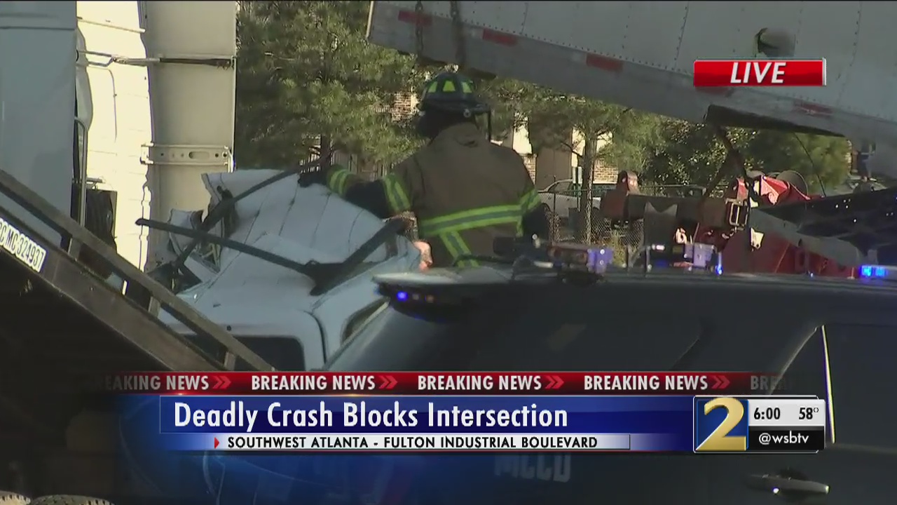 Authorities investigating deadly crash at busy SW Atlanta intersection