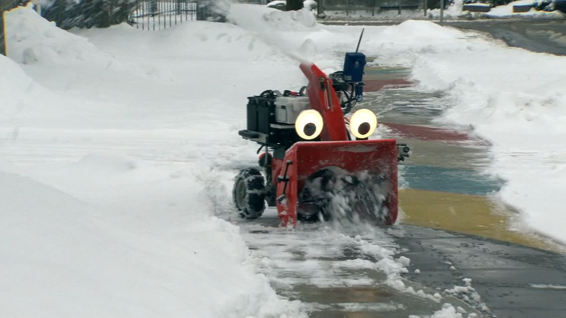 MIT engineer creates googly-eyed robotic snowblower – WPXI