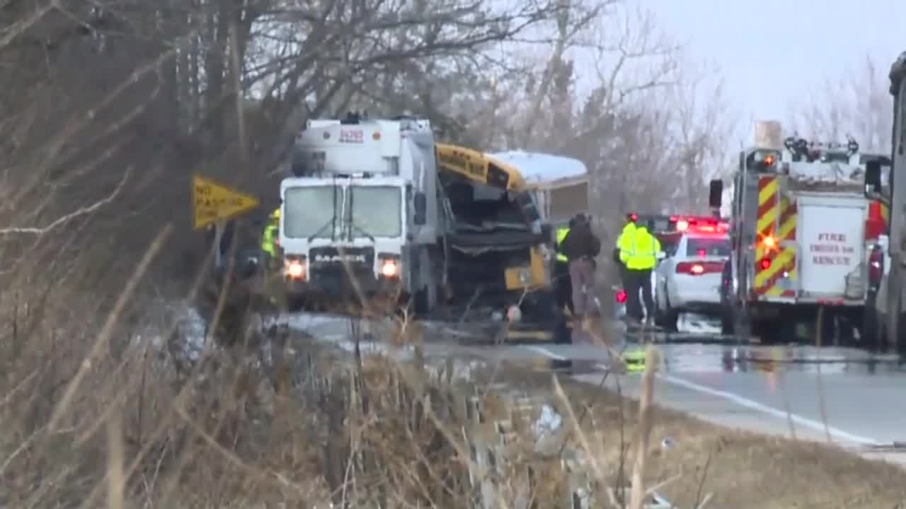 21 people, including 19 students, injured in school bus, truck crash in ...