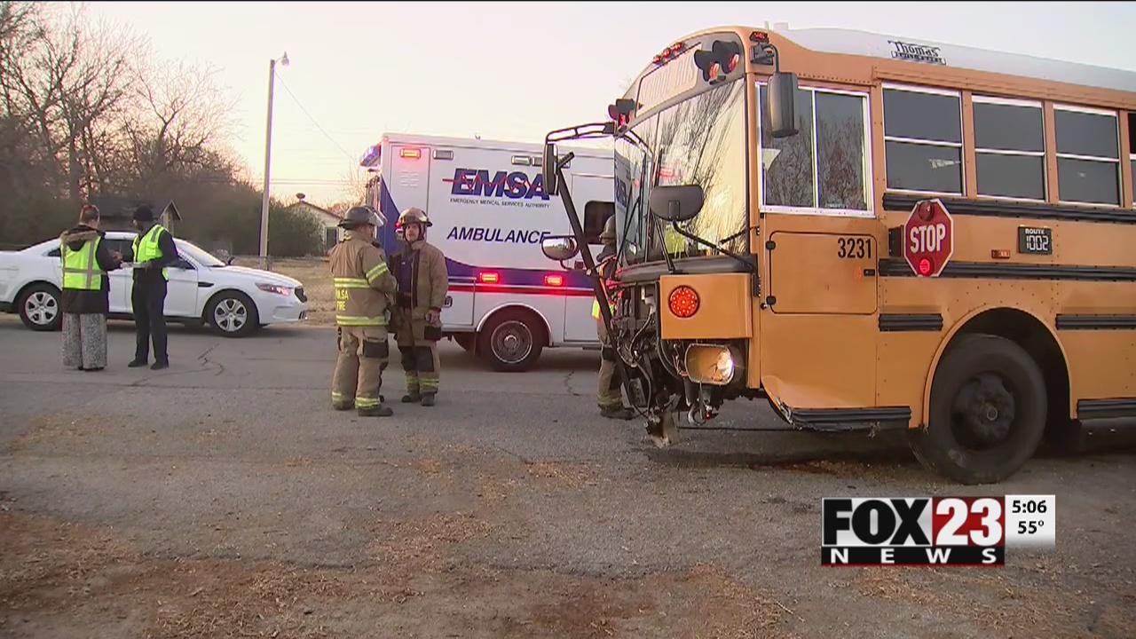 School bus involved in crash in west Tulsa – FOX23 News