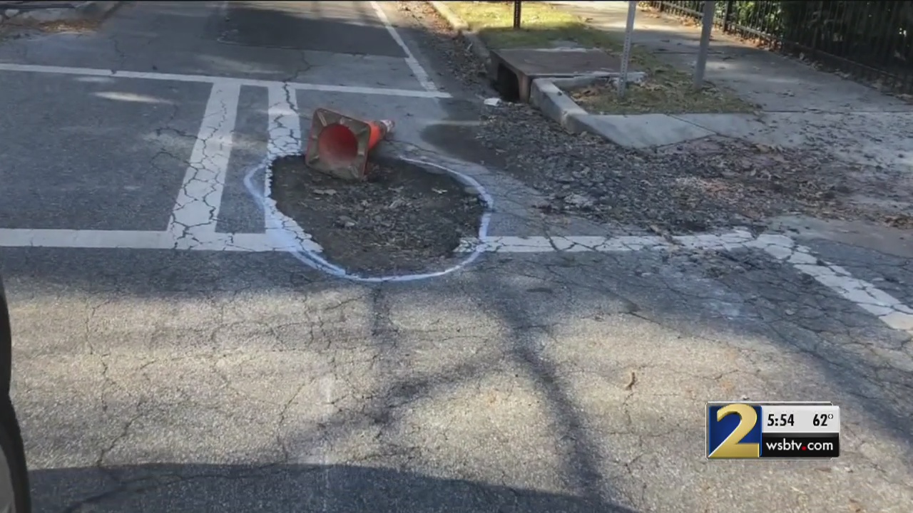 Atlanta working to repair as many potholes as possible before Super Bowl