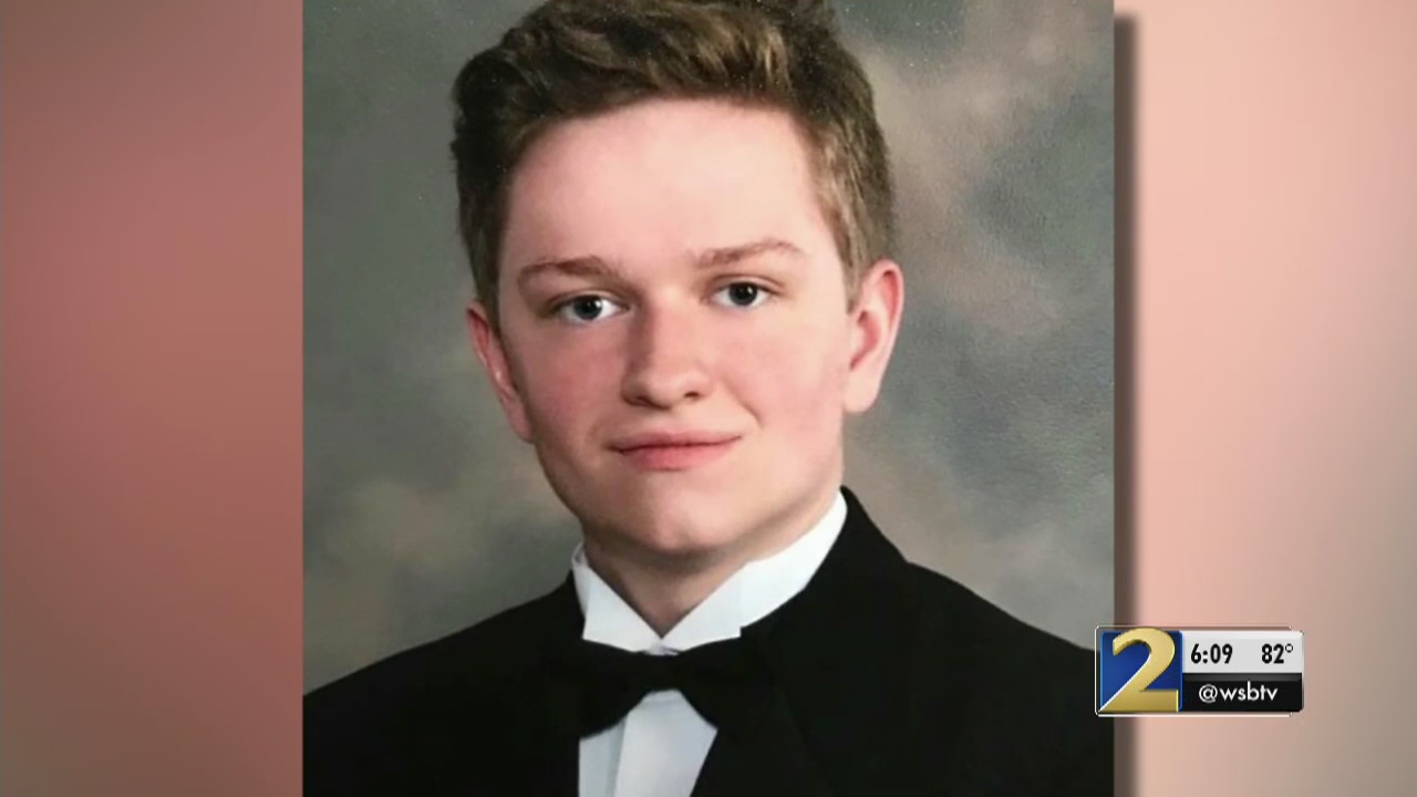 April Helton's Instagram, Twitter & Facebook on IDCrawl