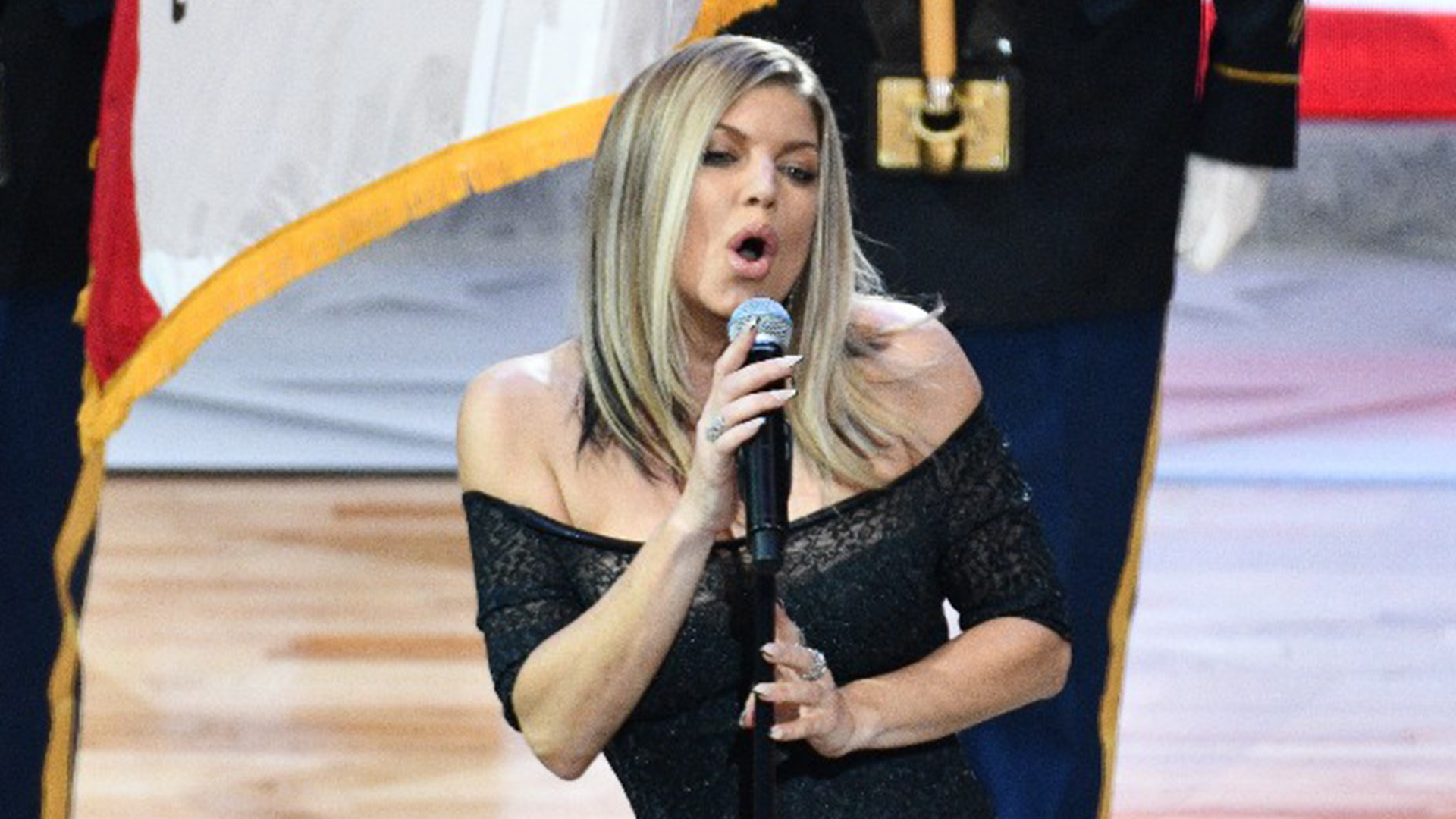 WATCH: Fergie's national anthem performance at the NBA All-Star Game baffles viewers