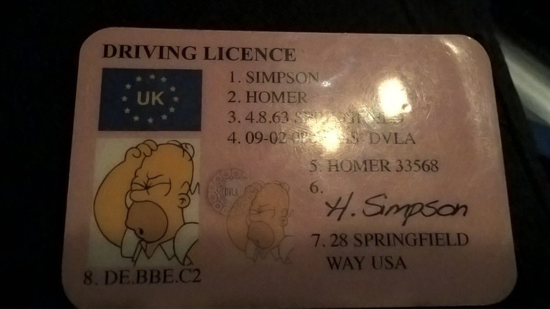 Driver gets pulled over, presents fake Homer Simpson license to police