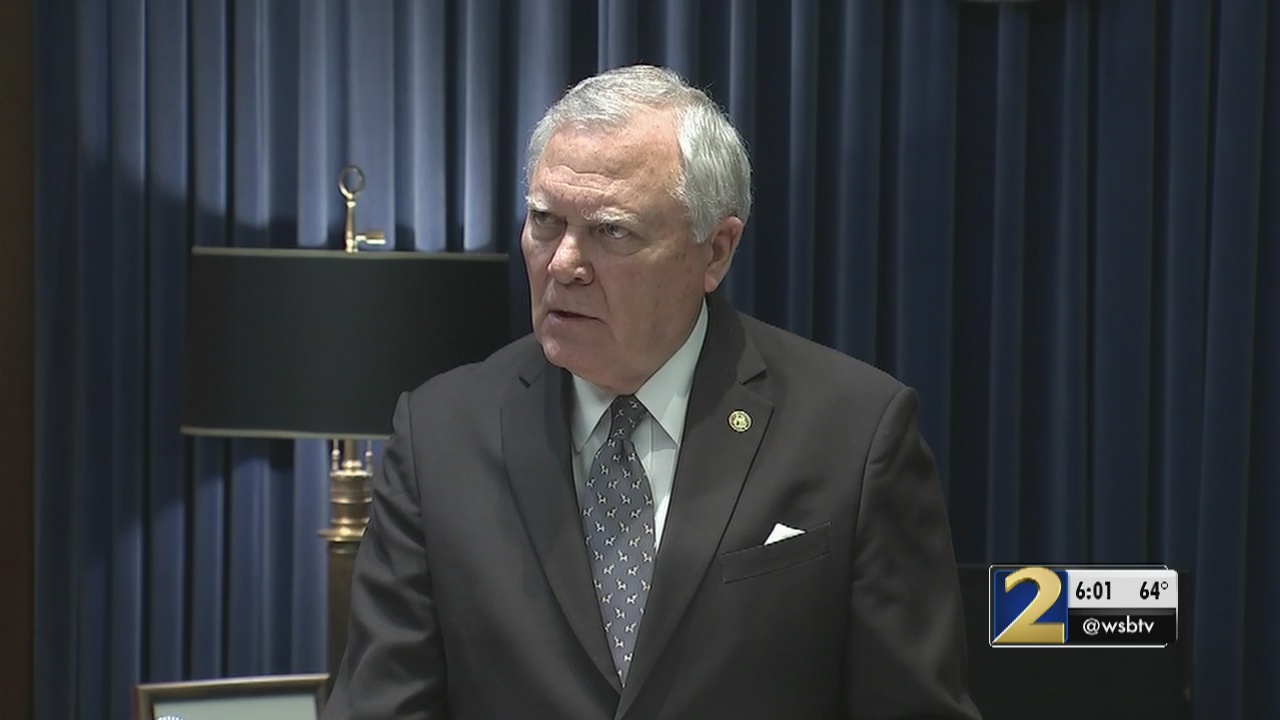 Senate committee votes to strip Delta tax break