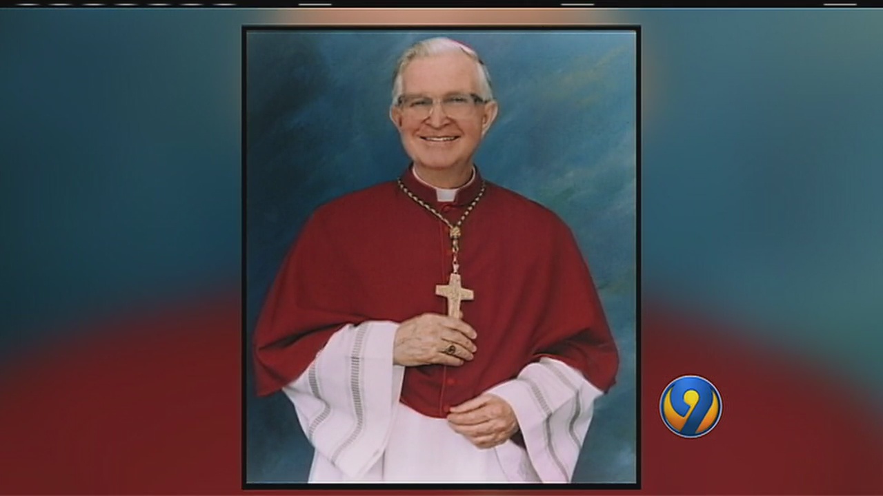 Charlotte's Bishop Emeritus William G. Curlin laid to rest – WSOC TV