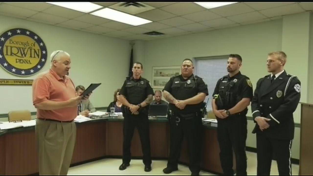 Irwin honors firefighters, police officers who saved man's life – WPXI