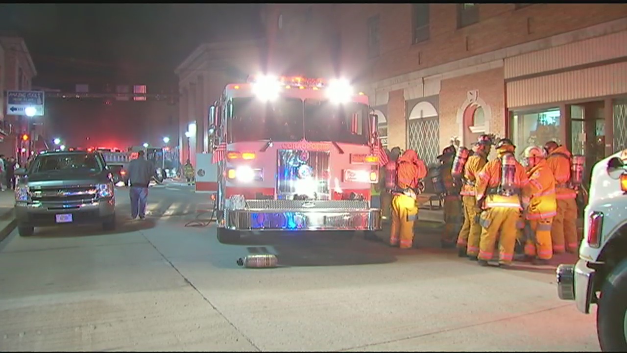 16 evacuated after fire at Coraopolis antique shop