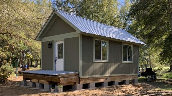 Texas students build tiny homes for homeless veterans – Boston 25 News