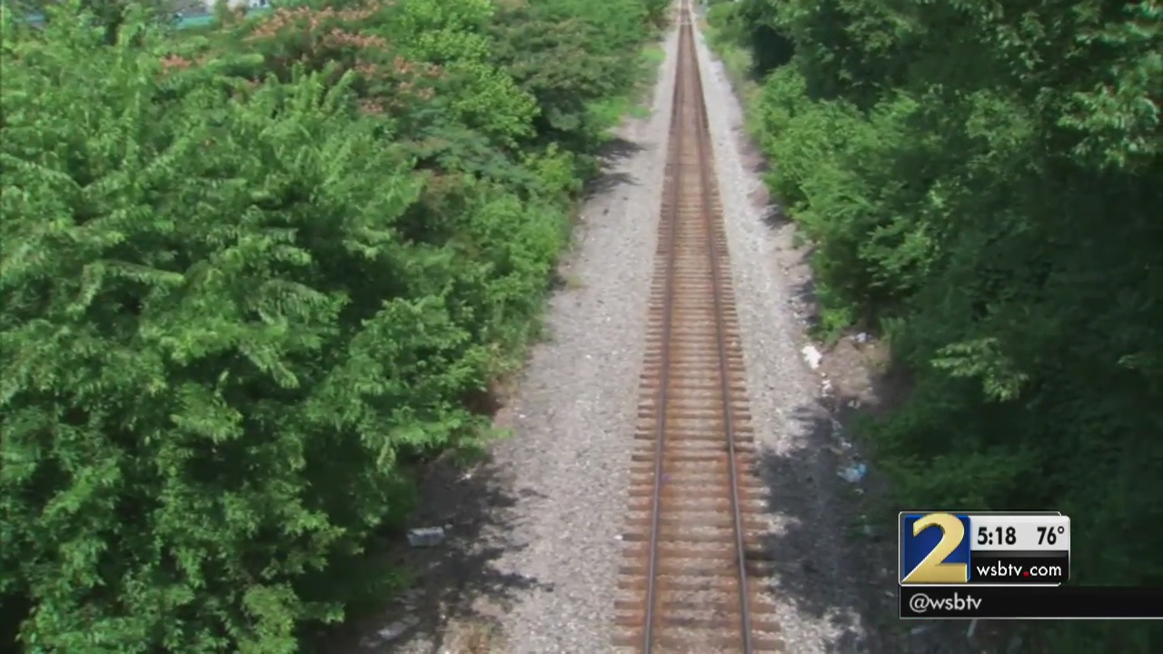 Man's body found along Atlanta train tracks – WSB-TV Channel 2 - Atlanta