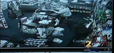 Employees say 3 men forced them to floor, tied them up during robbery