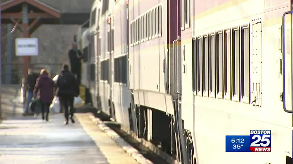 In tight vote, MBTA board agrees to cut service