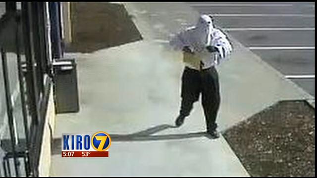 FBI: Two serial bank robberies actually same person – KIRO 7 News Seattle
