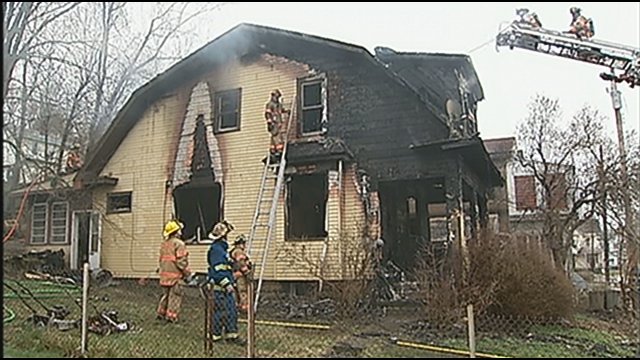 2 displaced by massive Carnegie house fire