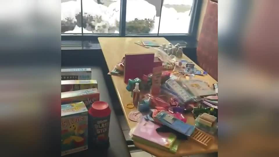 Bartender finds unique way to help co-workers survive pandemic ...